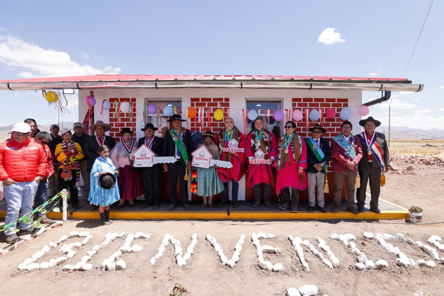 Puno: Ministerio de Vivienda entrega 25 casitas Wasiymi de 44 m2 a ...